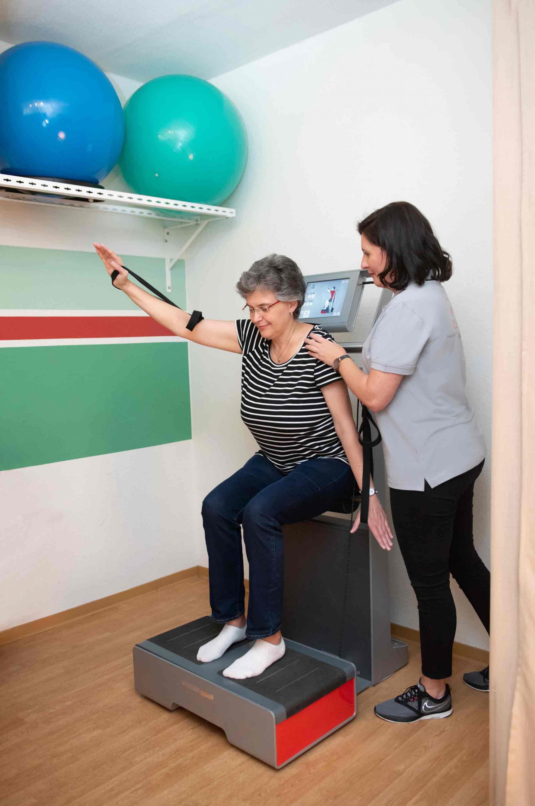 Schwingungstraining mittels Wellengangtherapie - Physiotherapie Wels